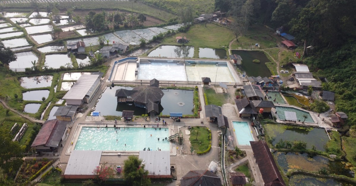 Travels in Java: Take a Dip in the Cibolang Hot Spring - Trees4Trees