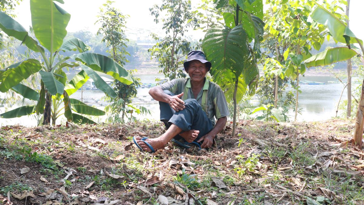 Farmer Story: Dayat Discovers a New Sense of Purpose in Saguling